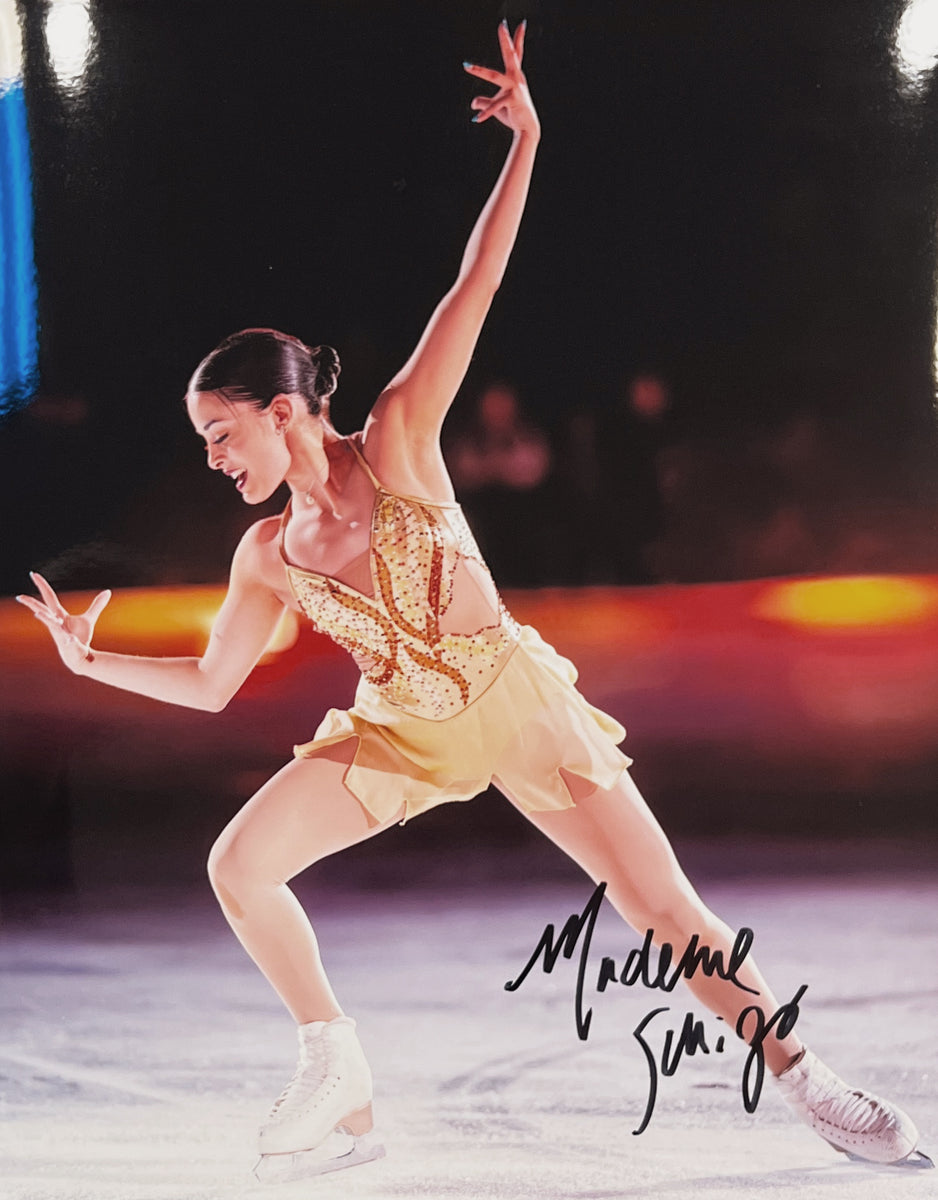 2025 Madeline Schizas Autographed Photo – STARS ON ICE OFFICIAL STORE